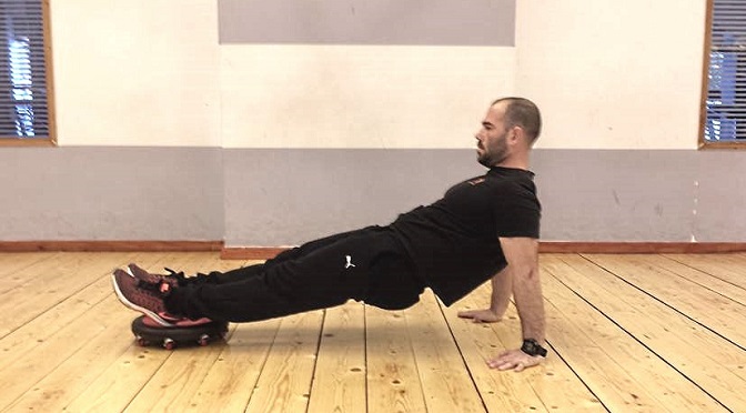 Hamstring curls ( supine position ) - AthensTrainers®