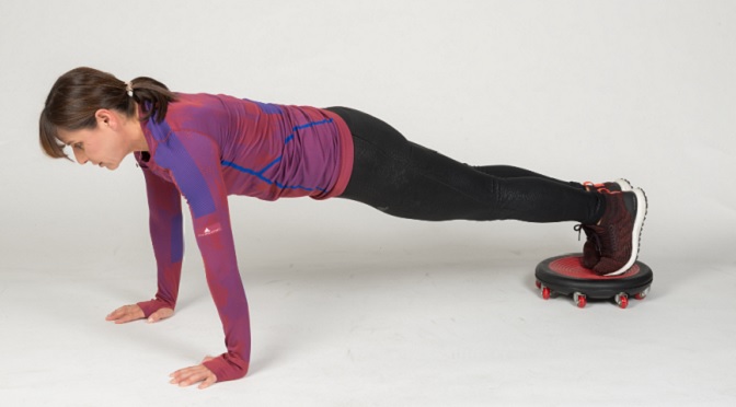 Jackknife crunch on a FreeForm Board - AthensTrainers®