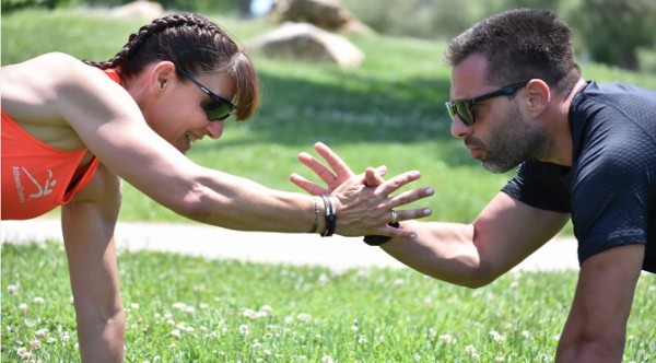 Plank with a clap - AthensTrainers®