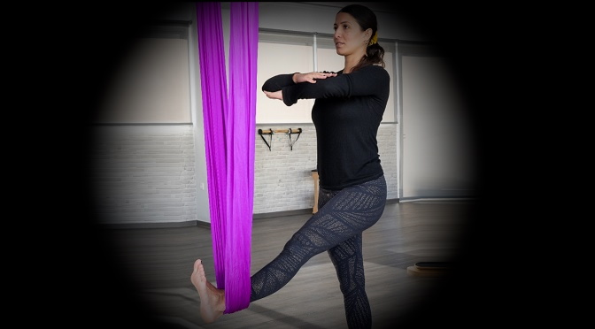 Aerial Pilates® workout: twist - AthensTrainers®